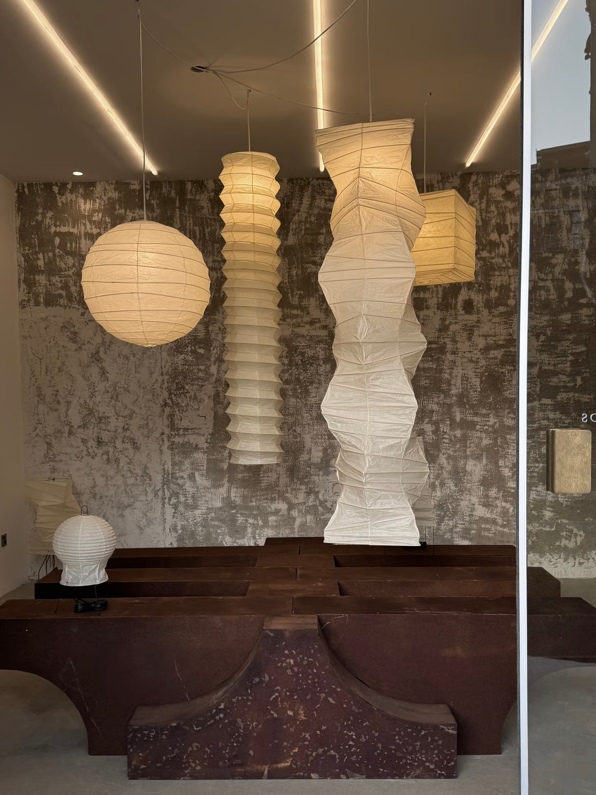 Akari E Museum Pendant Akari Ceiling Lamps - Elegant Lighting Solution ...